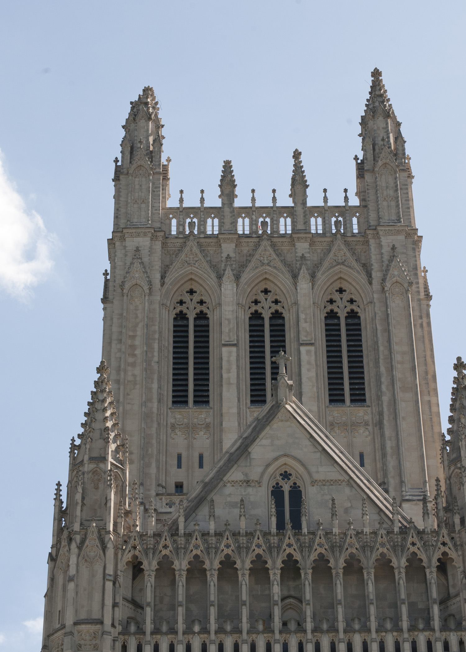 East Coast Earthquake Damages Washington DC Icons