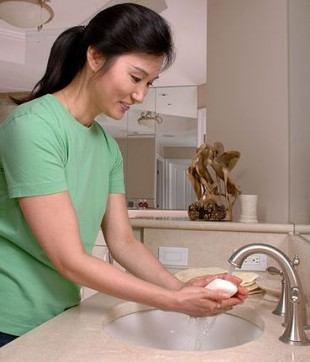 15 Ways to Stay Healthy During Cold and Flu Season