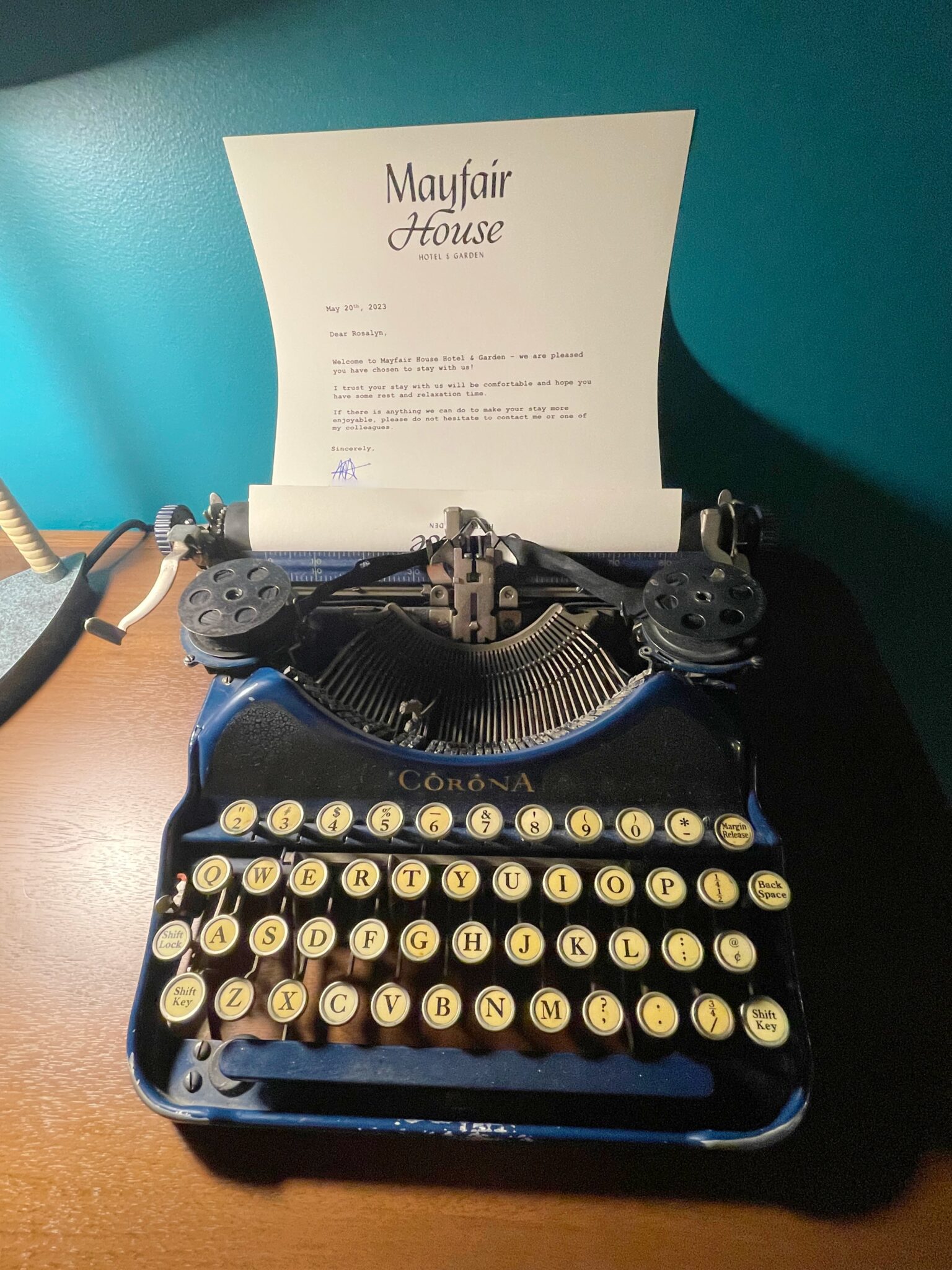 typewriter - Peter Greenberg Travel Detective